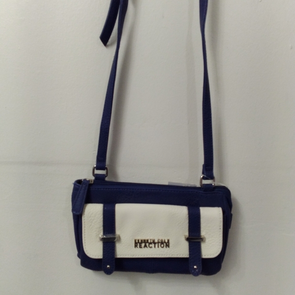Kenneth Cole Reaction | Bags | New Kenneth Cole Reaction Small ...